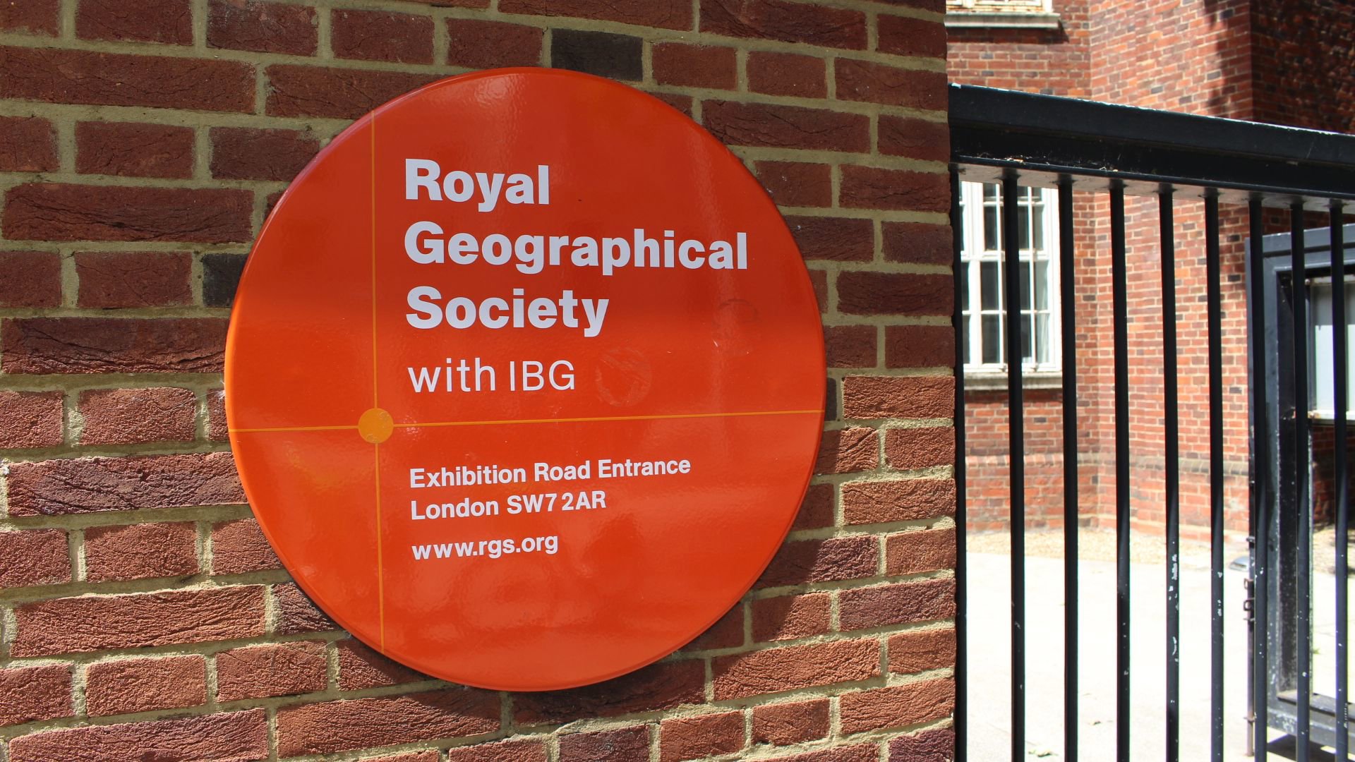 Buy less stuff - RGS